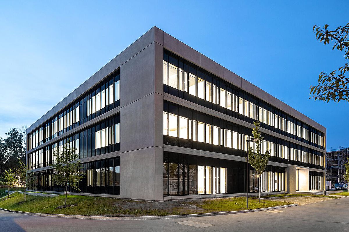 Center of Quantum BioScience - Universität Ulm
